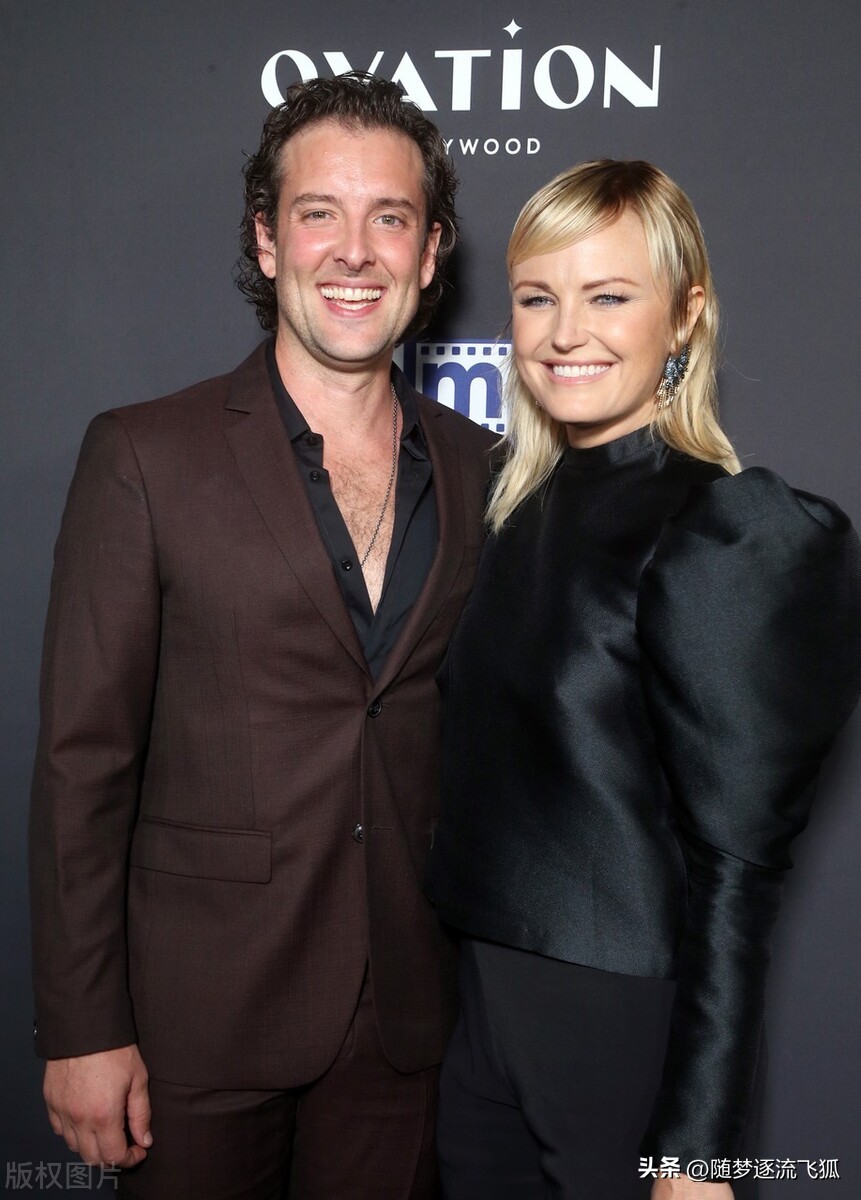 Marlene Ackerman's Puff Sleeve Top and Casual Pants at the World ...