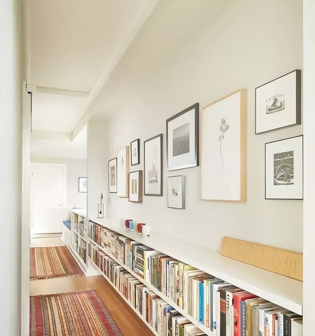 These 5 places can set up reading areas, the space is small but very ...