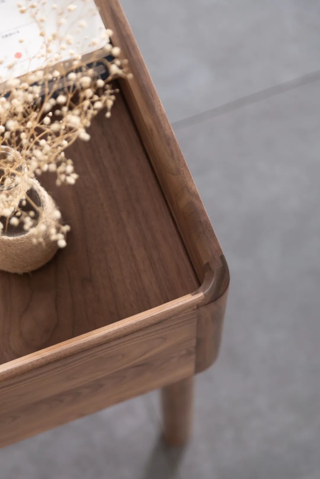 father's desk - iNEWS