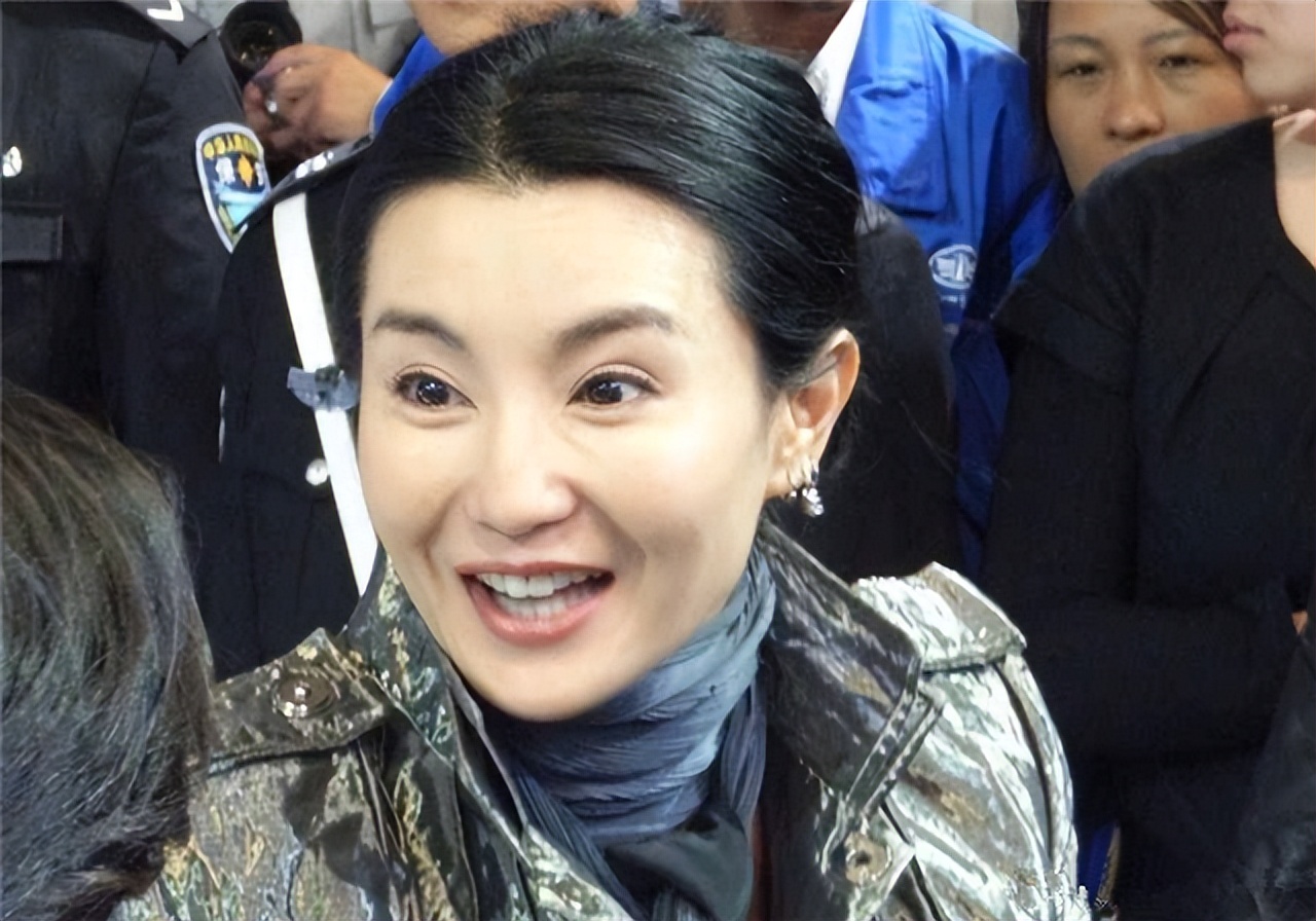 The 53-year-old Maggie Cheung is blessed, but her appearance has ...