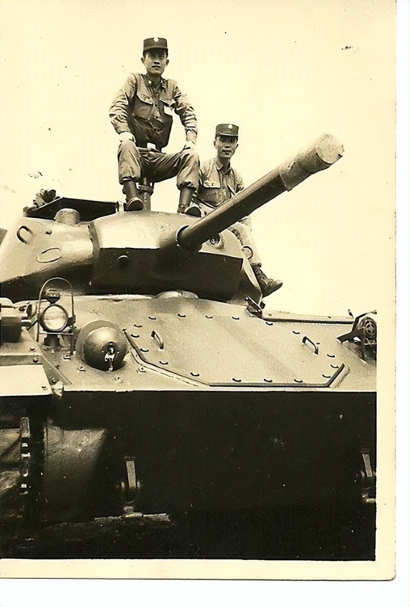 Taiwan Province M24A1 light tank - iNEWS