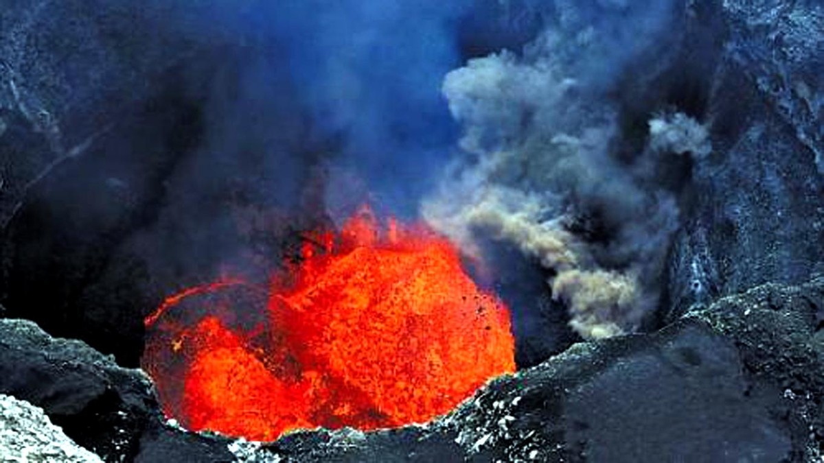 Countdown to Changbai Mountain eruption?Japanese professor predicts ...