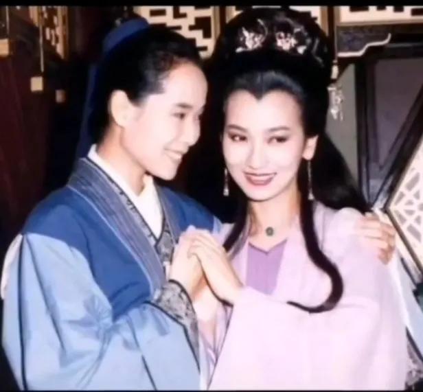 Why was the character Xu Xian played by a woman in the Legend of White ...