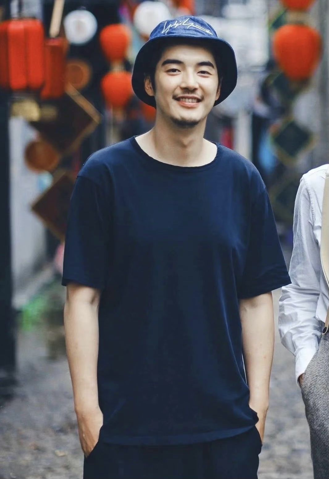 Little Gossip, Deng Lun, Zhao Liying, Tang Yan - iNEWS