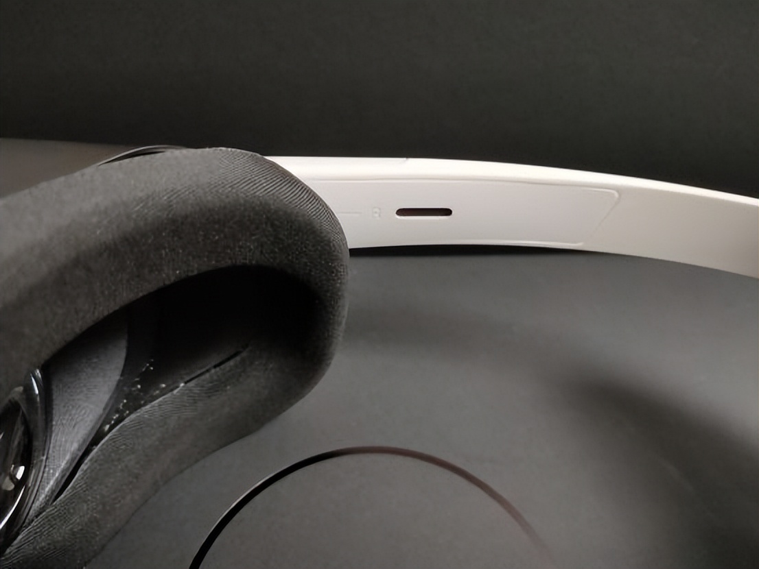 "VR Play" YVR DK1 to play the dream VR all-in-one experience - iNEWS