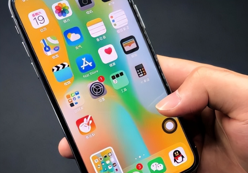 Apple vs Android: Why does Apple never use curved screens? - iMedia