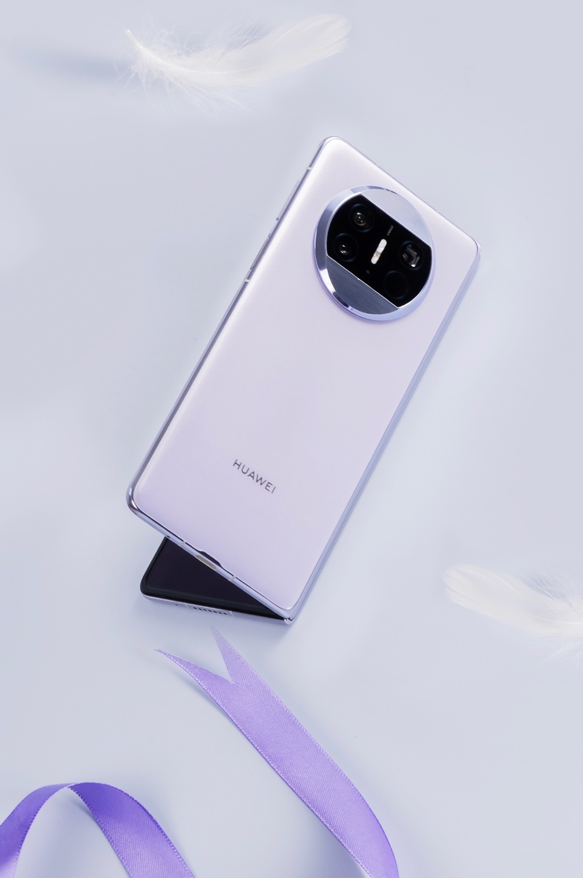 Huawei's unique romance, technological aesthetics under folding - iNEWS