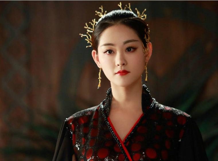 Yin Zheng and Zhu Xudan starred in "Zhetian", netizen: Is this the live ...