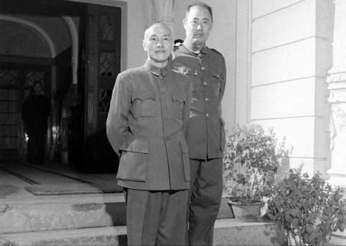 During the Fu Zuoyi uprising, the four commanders of the Corps and two ...