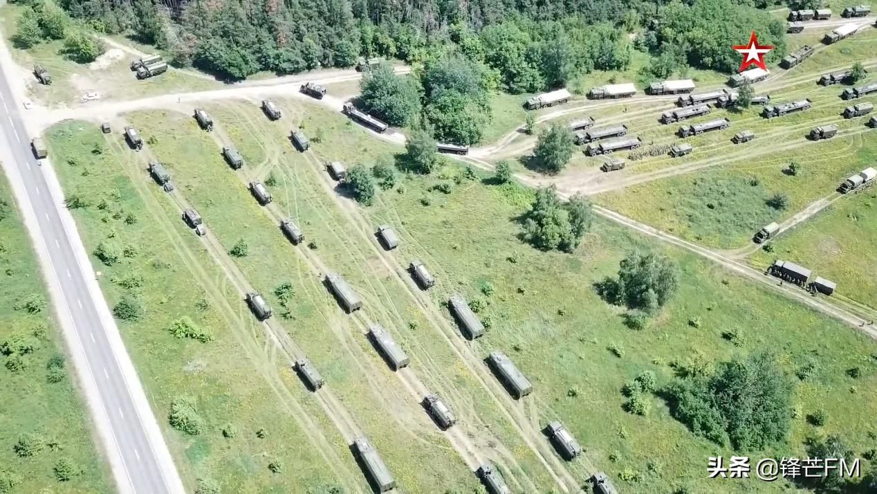 The elite force of the Russian Army, the 1st Tank Army of the Russian ...