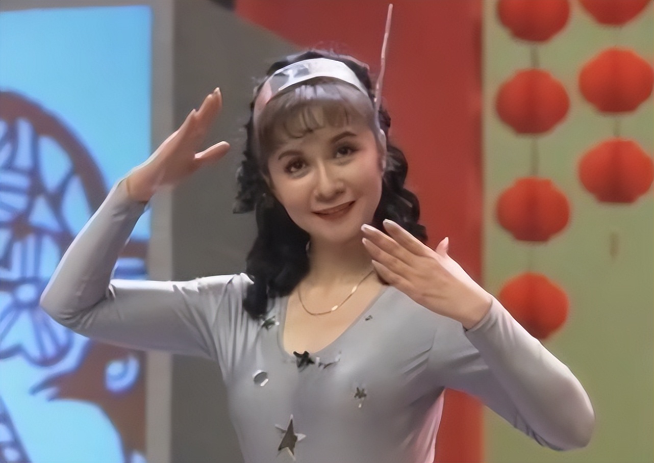 After she left CCTV, she became an "idol trainee" - iNEWS