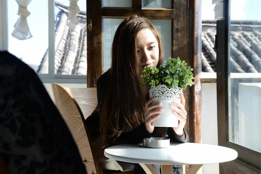 Ai Ru, famous actor - iNEWS