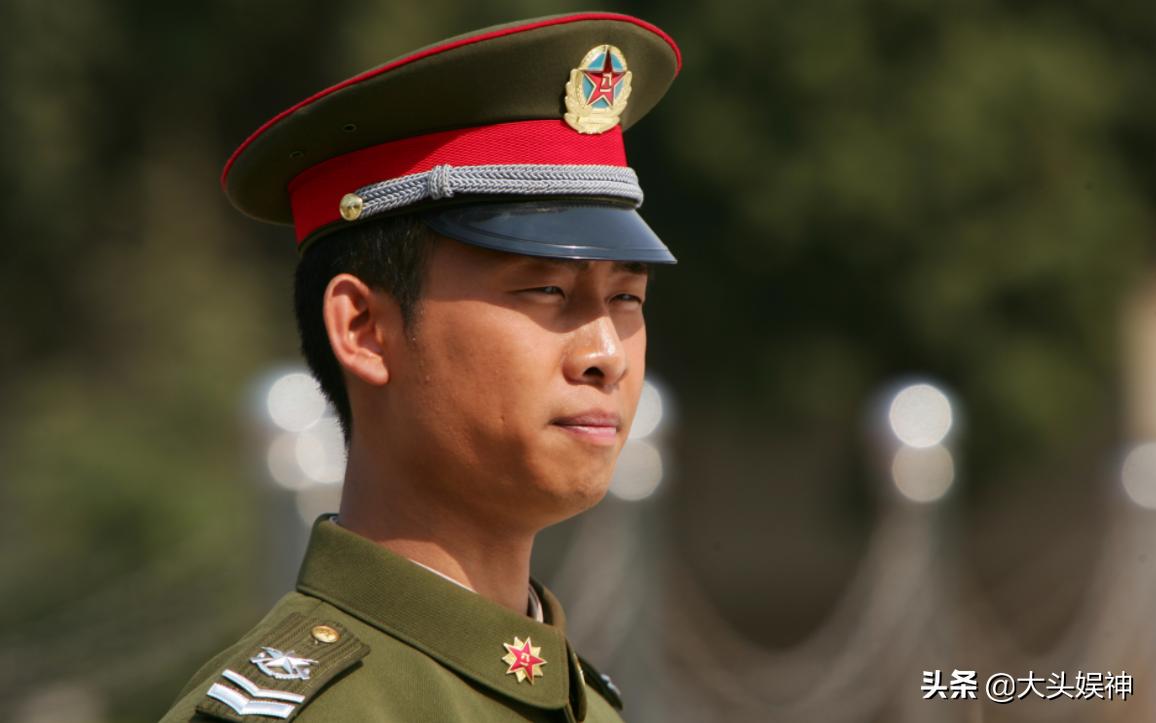 Finally waited!Zhang Yimo won the best actor in the 34th Golden Rooster ...