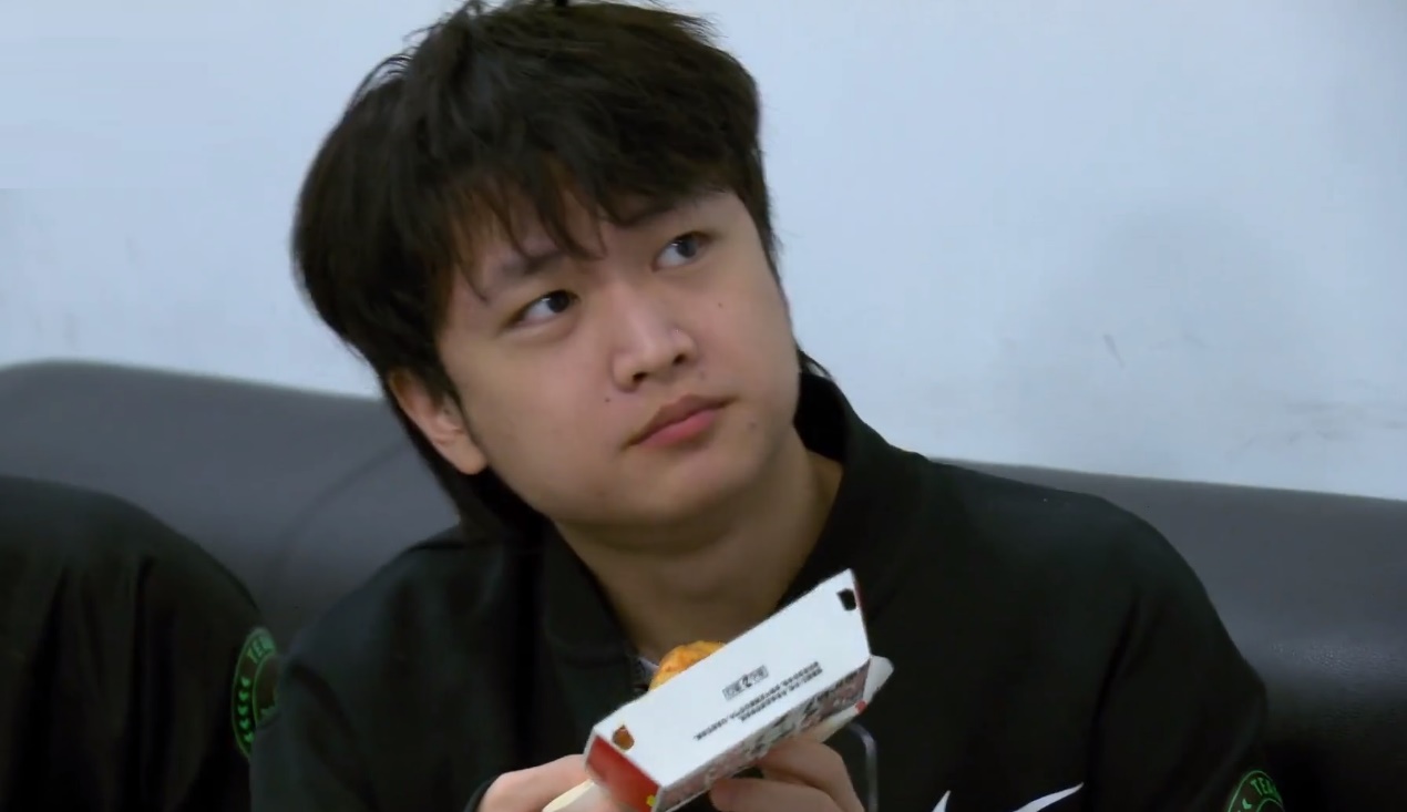 WBG Huanfeng was attacked by black fans, and the live broadcast hinted: Those who understand the ...