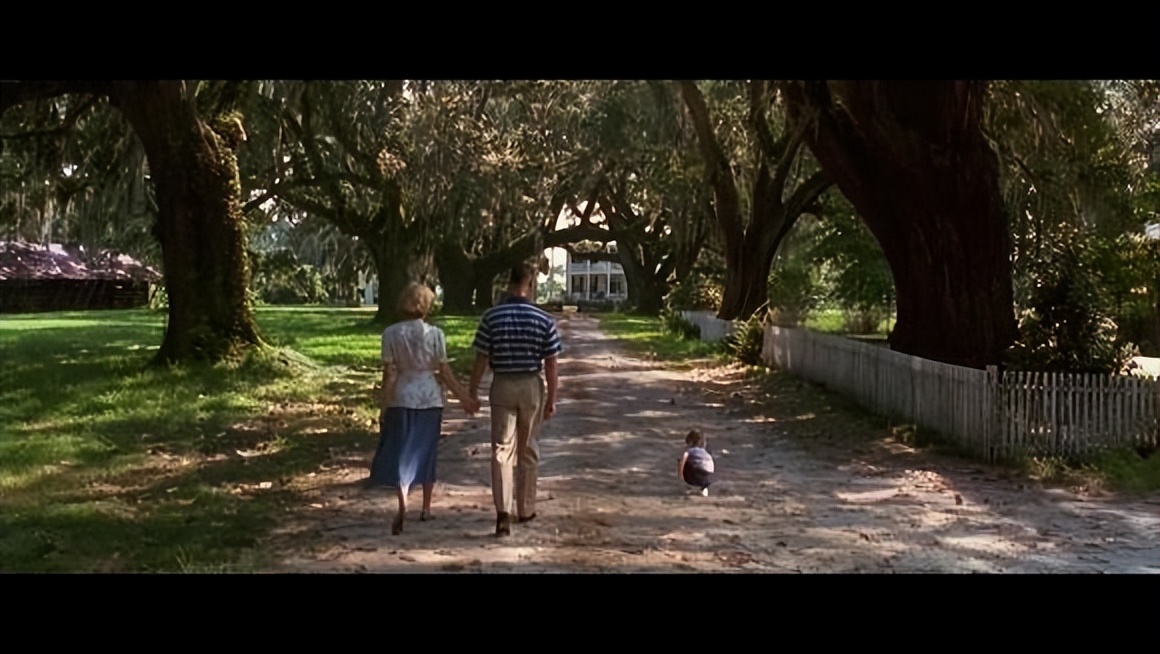 Forrest Gump makes people think deeply about the meaning of life by ...