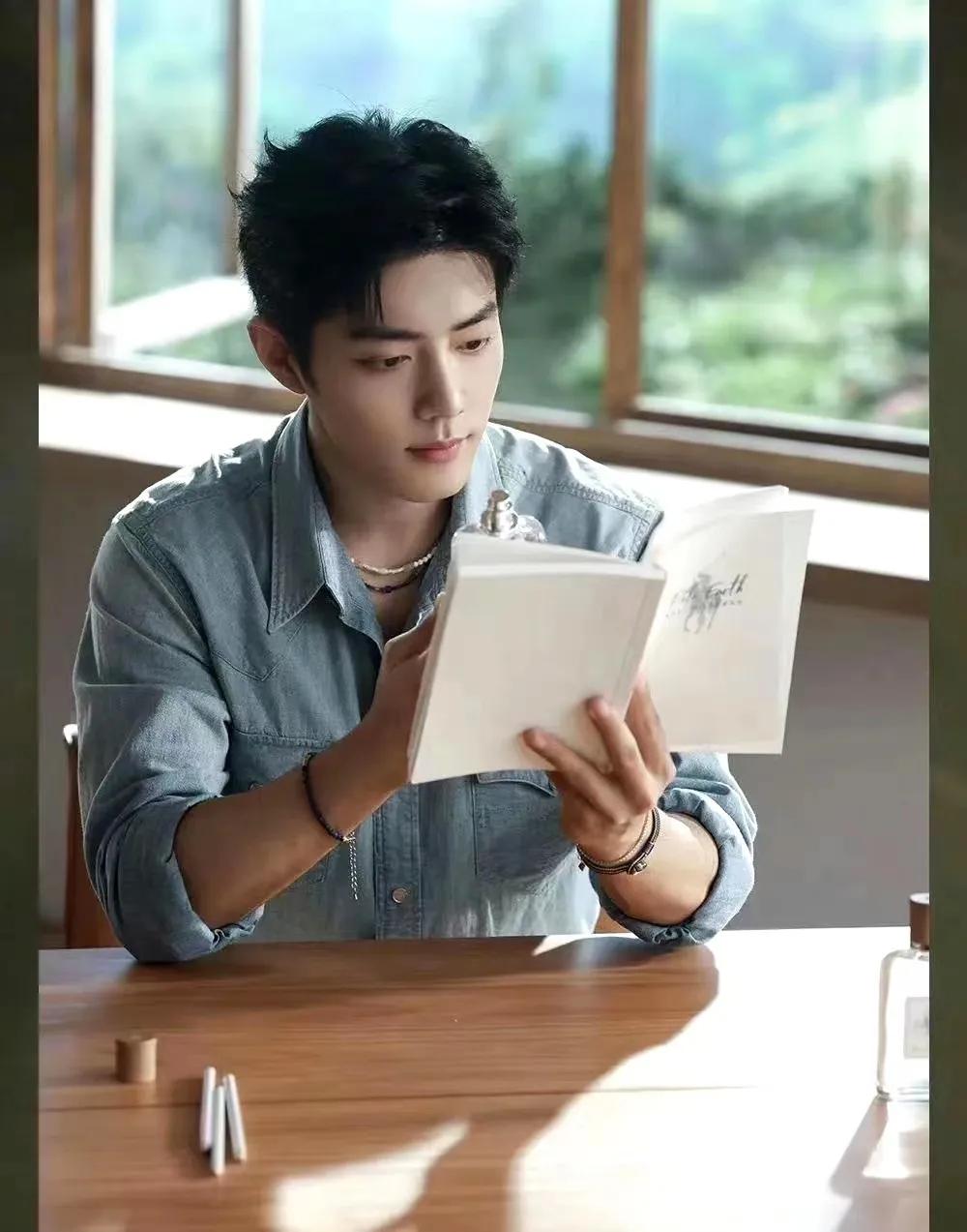 Xiao Zhan! The ending of "The Sea in the Dream" can't stop crying! - iNEWS