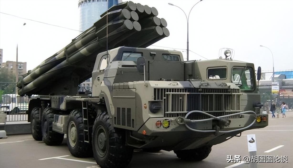 The threat strikes! The Russian army ignited the "Whirlwind" missile ...