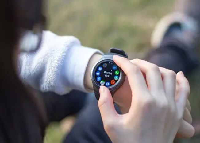 Inventory of sensor usage in everyday wearable devices (2) - iNEWS