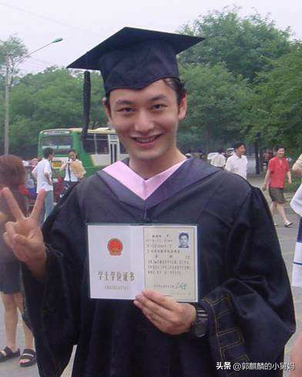 Huang Xiaoming cherishes the parent-child time with his son, Little ...