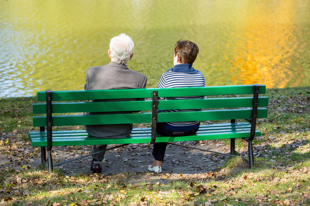 When you are old, what should we do in our later years? - iNEWS