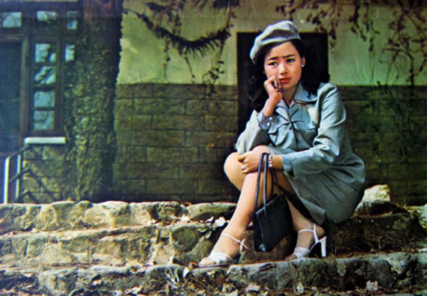 The first "kiss" scene in the film history of New China, a love classic ...