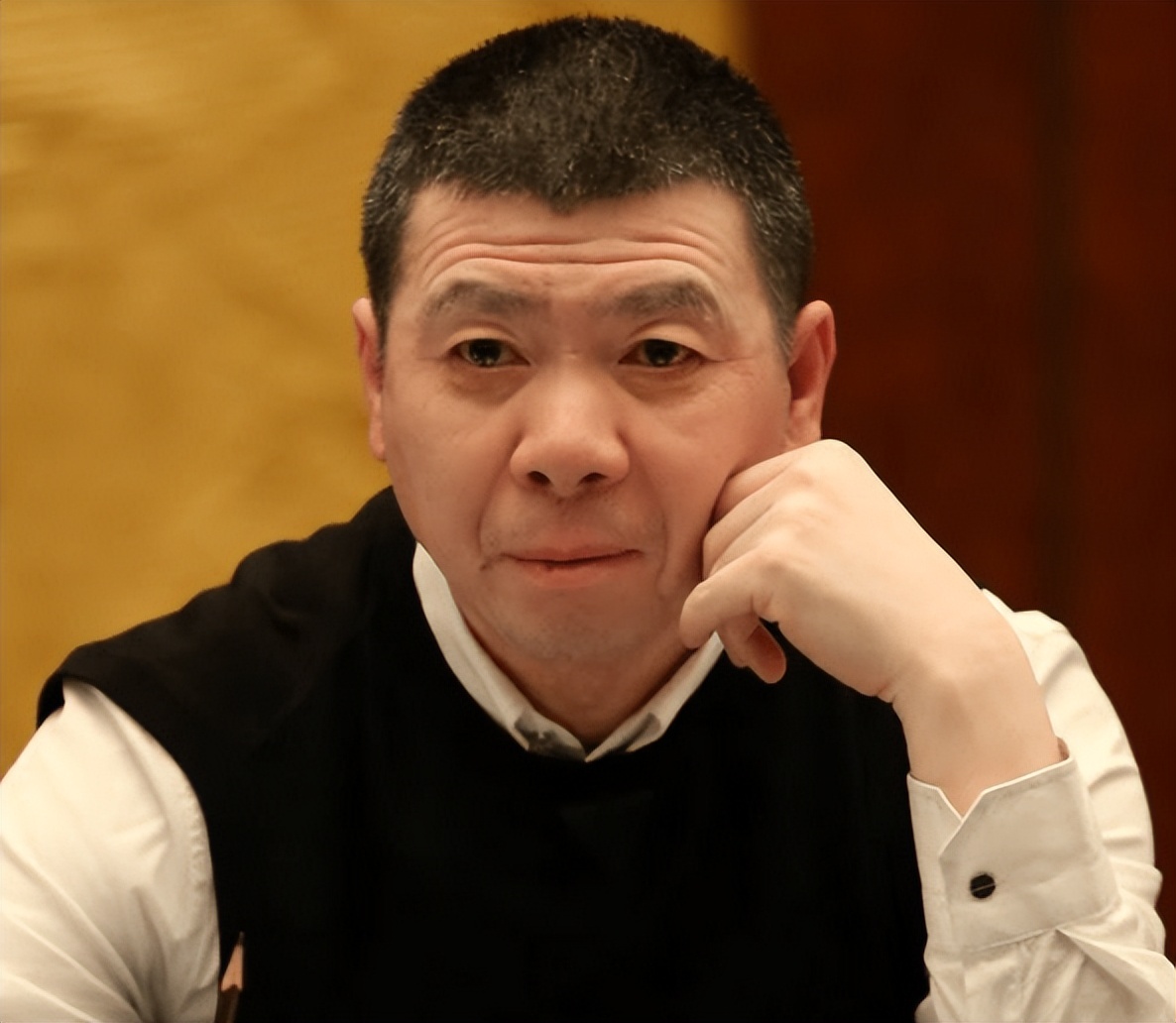 Feng Xiaogang talks about Chinese actors: Huang Bo and Sun Honglei are ...