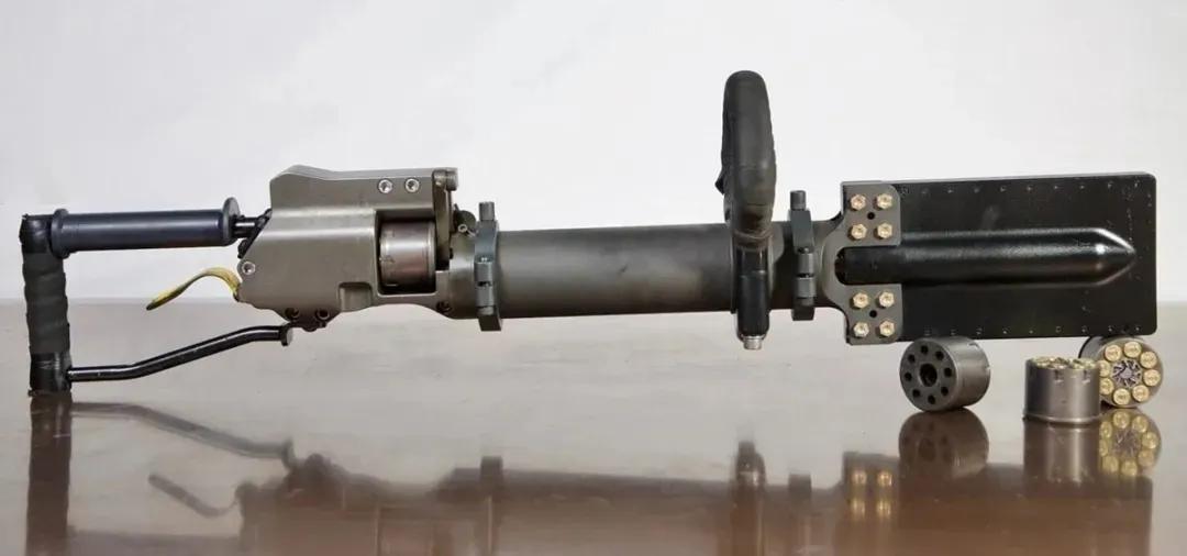 Fantastic Gear: Combining a Revolver with a Ram - KBT Kinetic Breaker ...