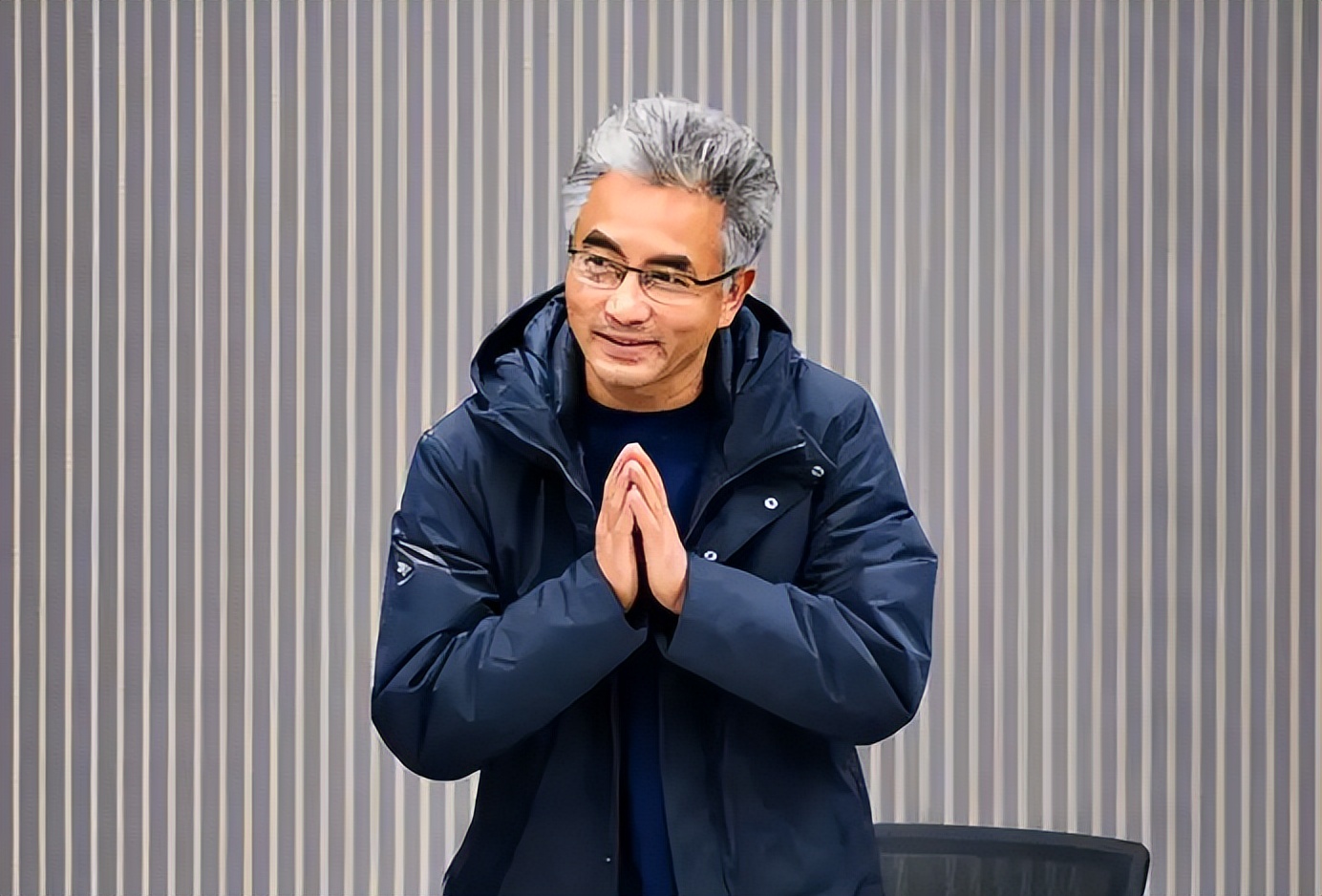 The 53-year-old director Wanma Caidan passed away, and insiders ...