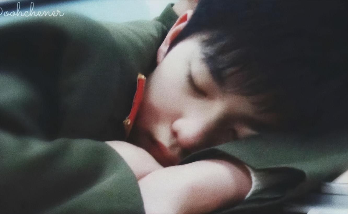 The early unpackaged photos of celebrities were exposed. They looked ...