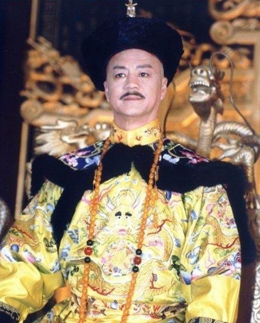 Sun Dianying excavated the tomb of Emperor Qianlong and blew open the ...