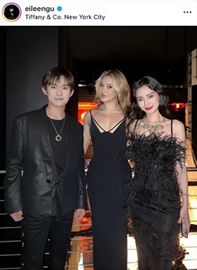 Yang Ying and Gu Ailing posted a group photo, and it was easy to sell ...