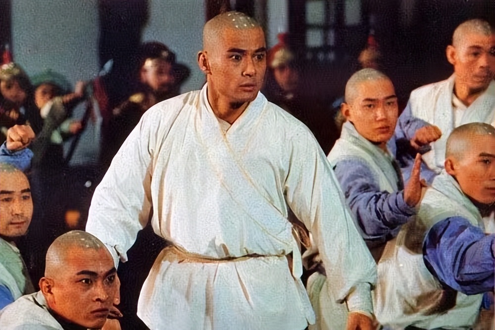 Yu Rongguang has been divorced for two years: he is in good shape with ...