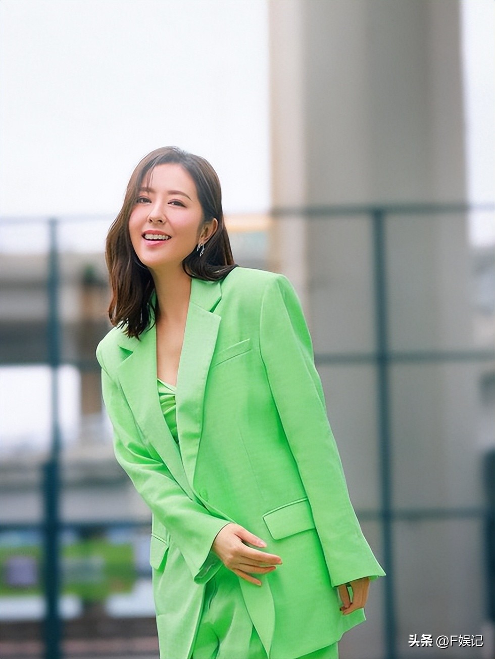 Aimee Chen took a warm photo for Tang Shiyong's birthday celebration ...