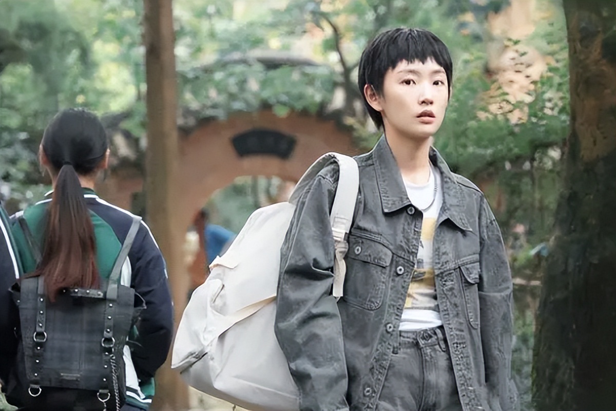 In "Reverse Life", Qiao Nan thinks about exchanging souls and healing ...