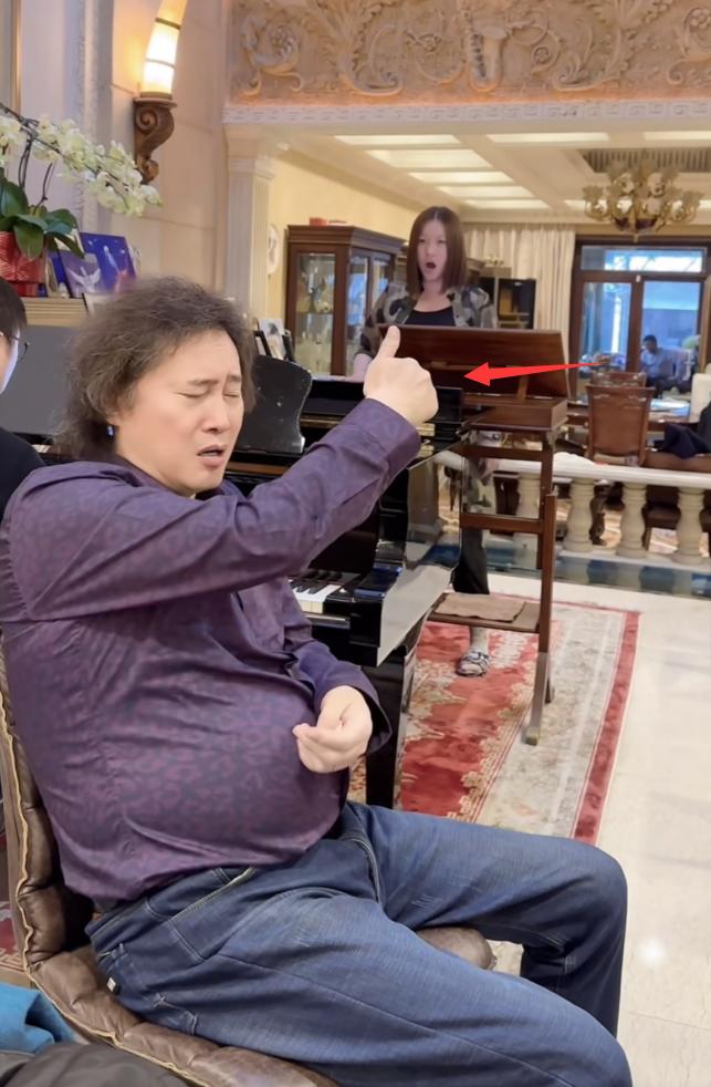 Dai Yuqiang made public appearances after the death of his mother ...