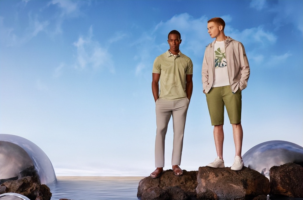 Drawing inspiration from nature and integrating fashion aesthetics ...