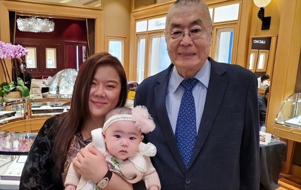 Sun Ying: Married teacher Liu Shikun at the age of 41, gave birth to a daughter for her 81-year ...