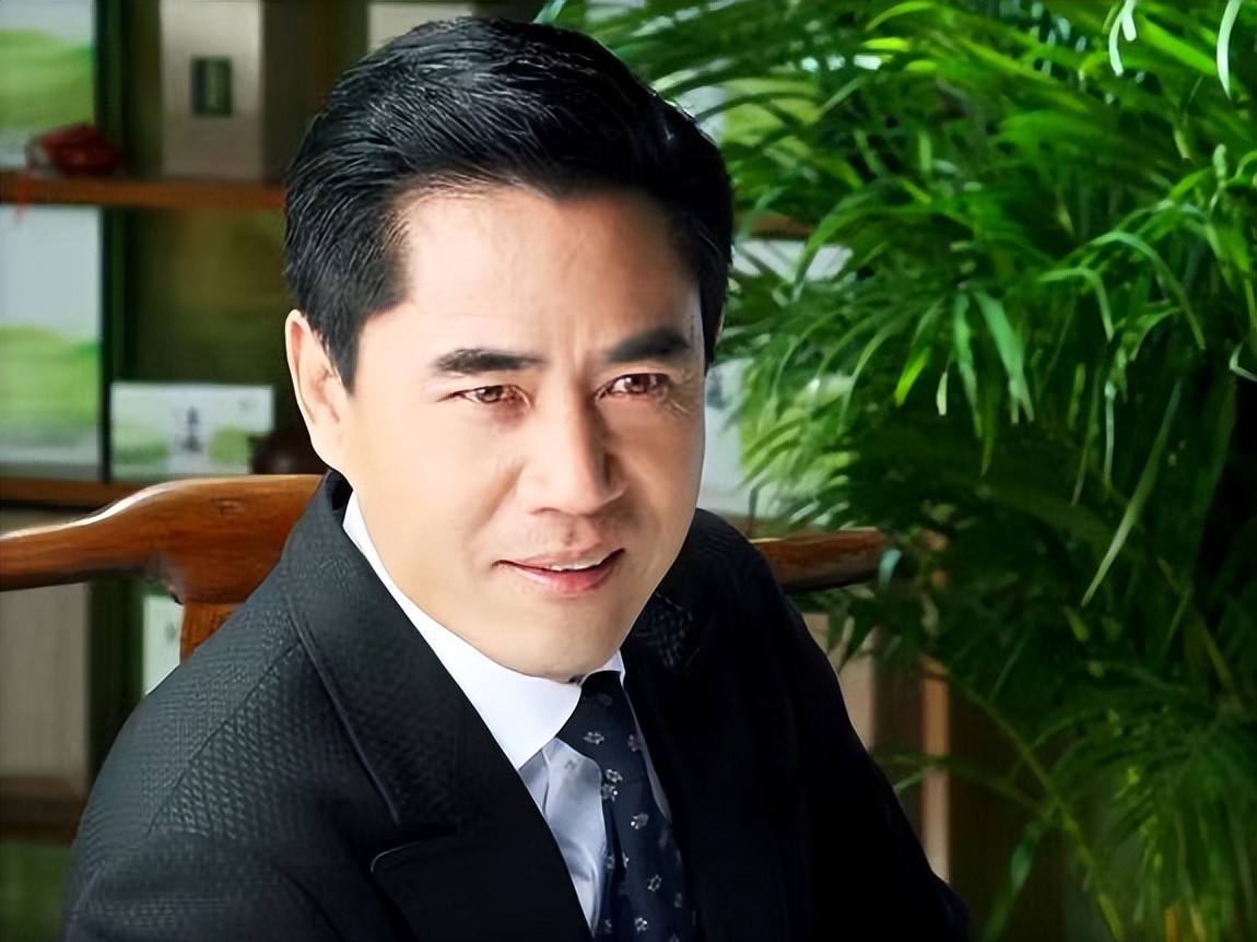 This time, the 67-year-old Chen Baoguo, known as the "play lunatic", made the world look at him ...