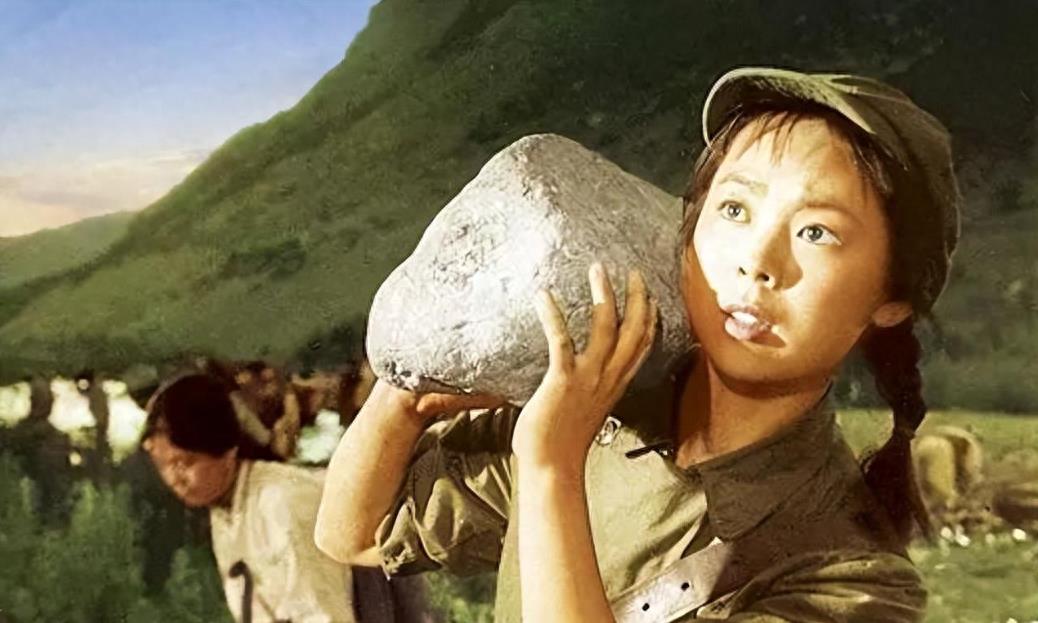 Director Liu Shangxian: The heroine of "Heroic Sons and Daughters" was ...