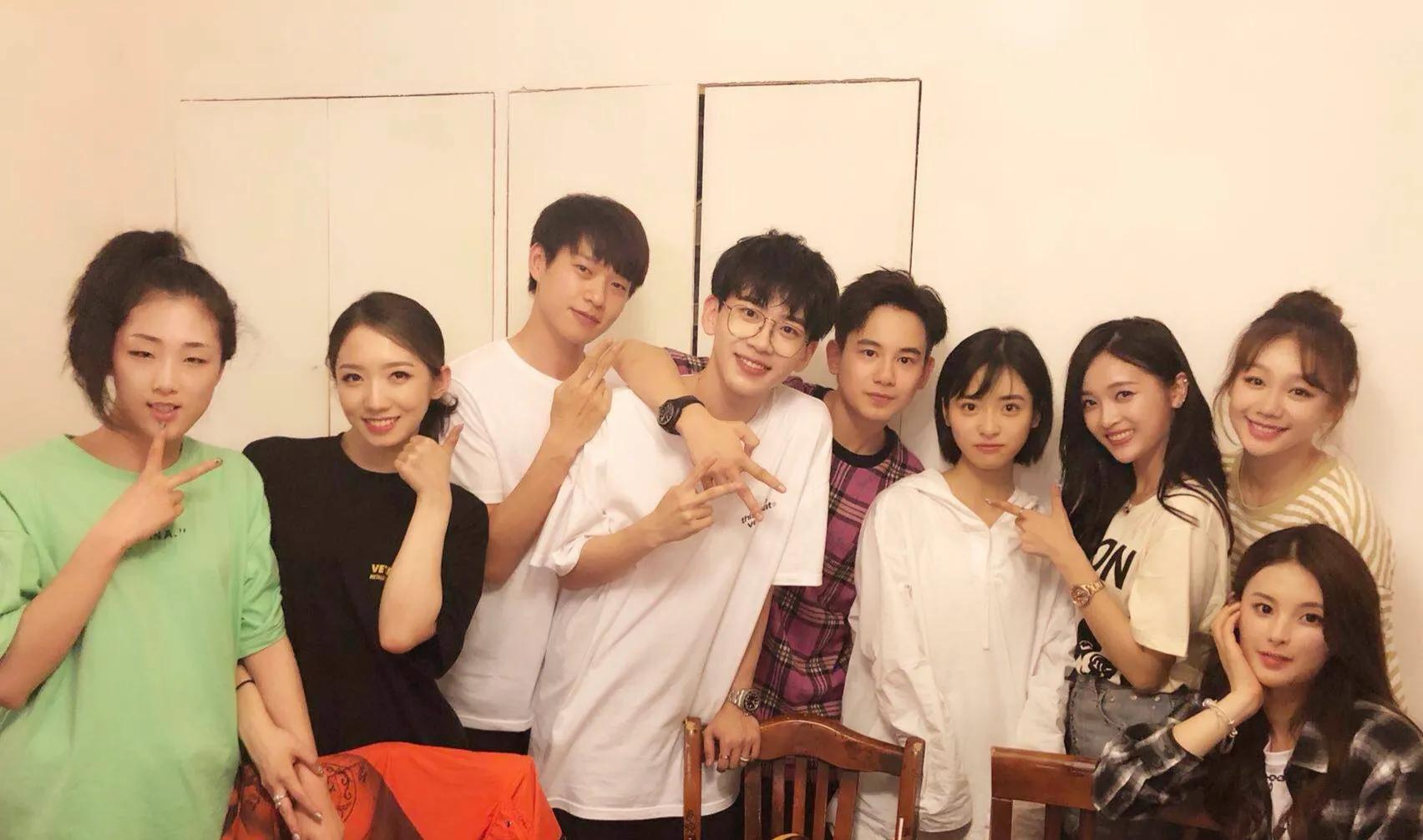 Shen Yue and Wei Daxun got acquainted at a dinner on July 1, 2023 ...