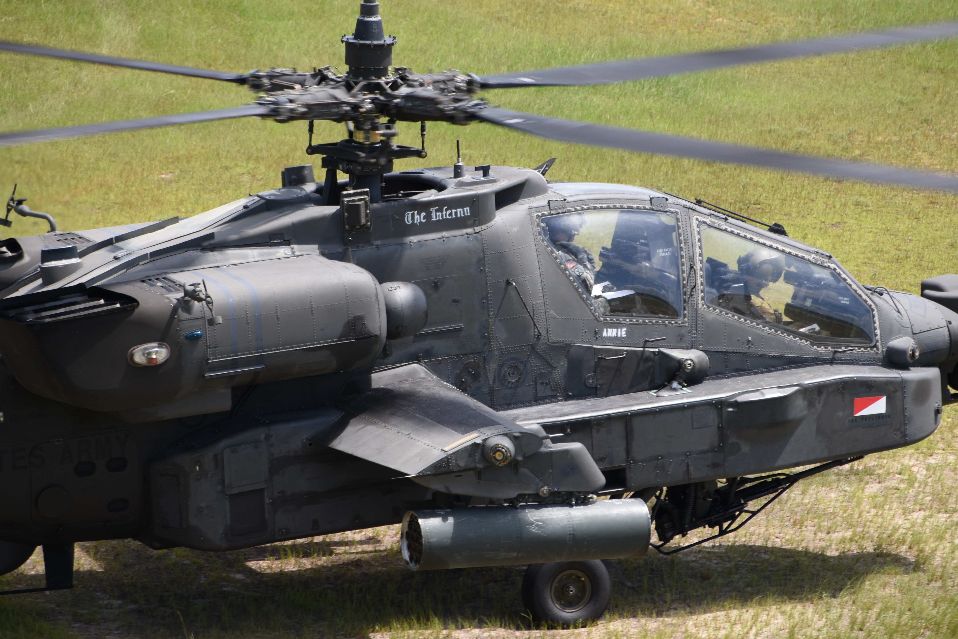 For 30 years, the world's best attack helicopter - AH-64 Apache attack ...