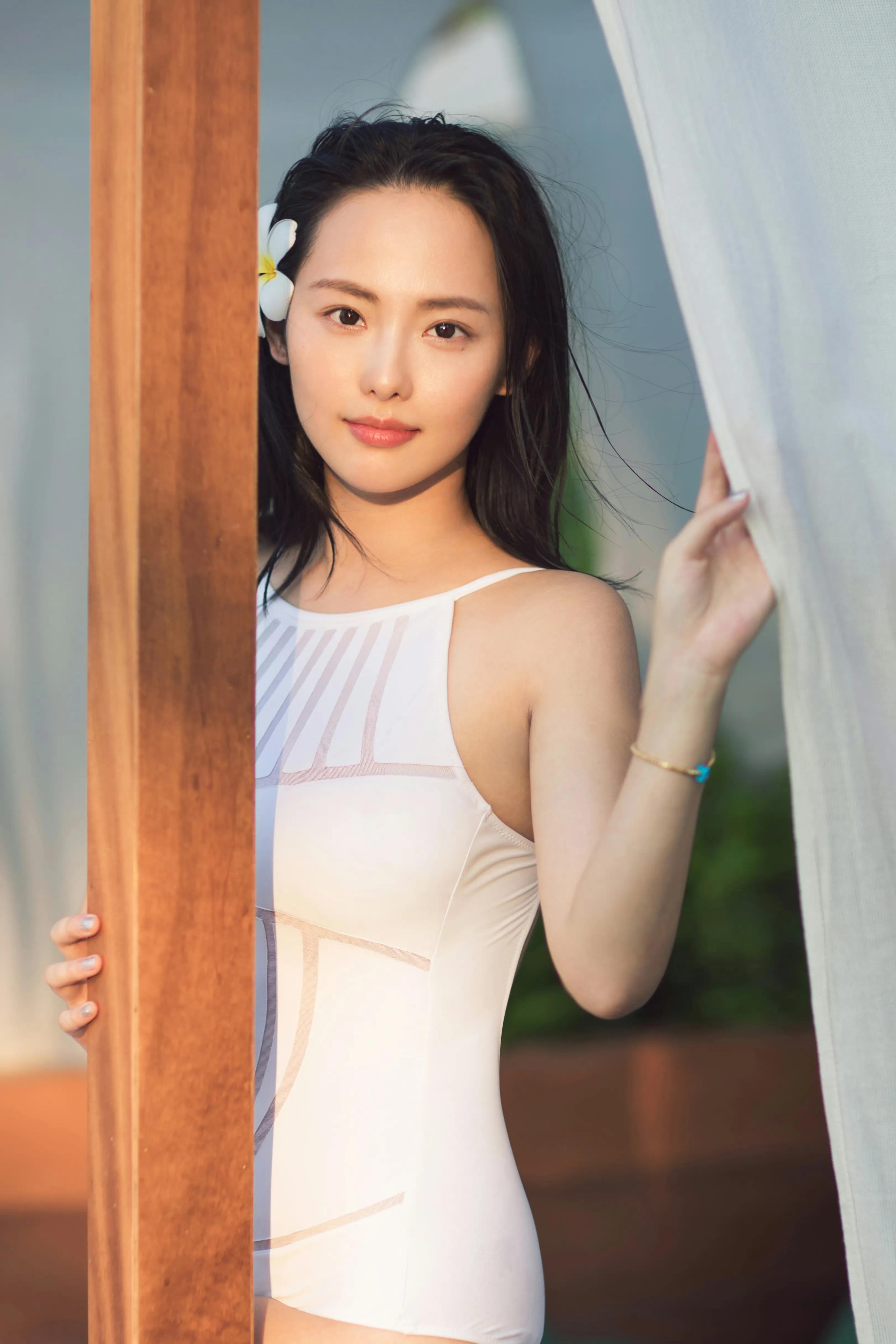 Zhang Jiani swimsuit photo - iMedia