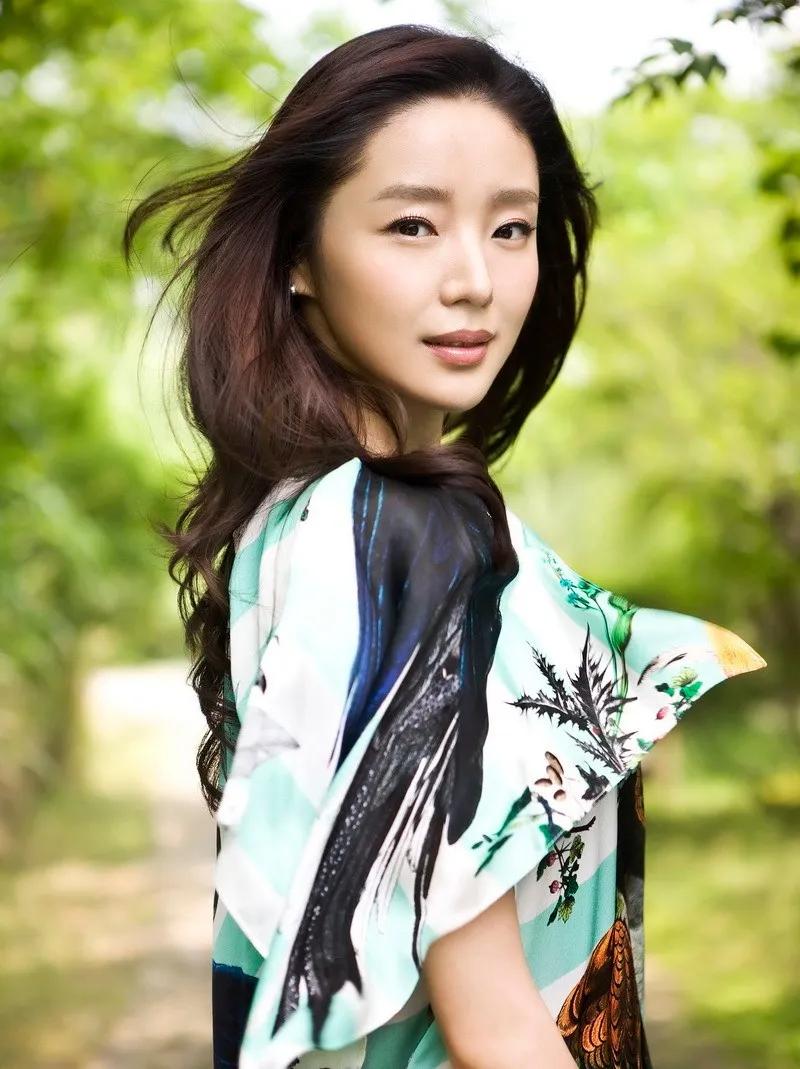 Han Xiting's beautiful picture - iNEWS