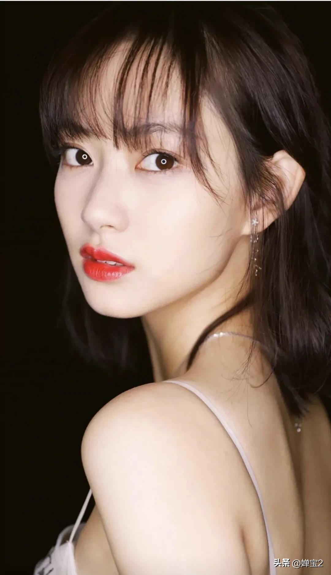 After sister-in-law Gao Ye, steel-toothed girl Chen Yuxi appeared on the hot search - iNEWS