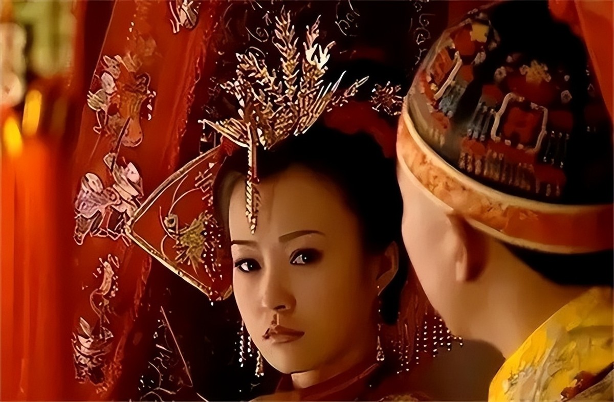 Unofficial History: After the Queen of the Qing Dynasty was abolished ...