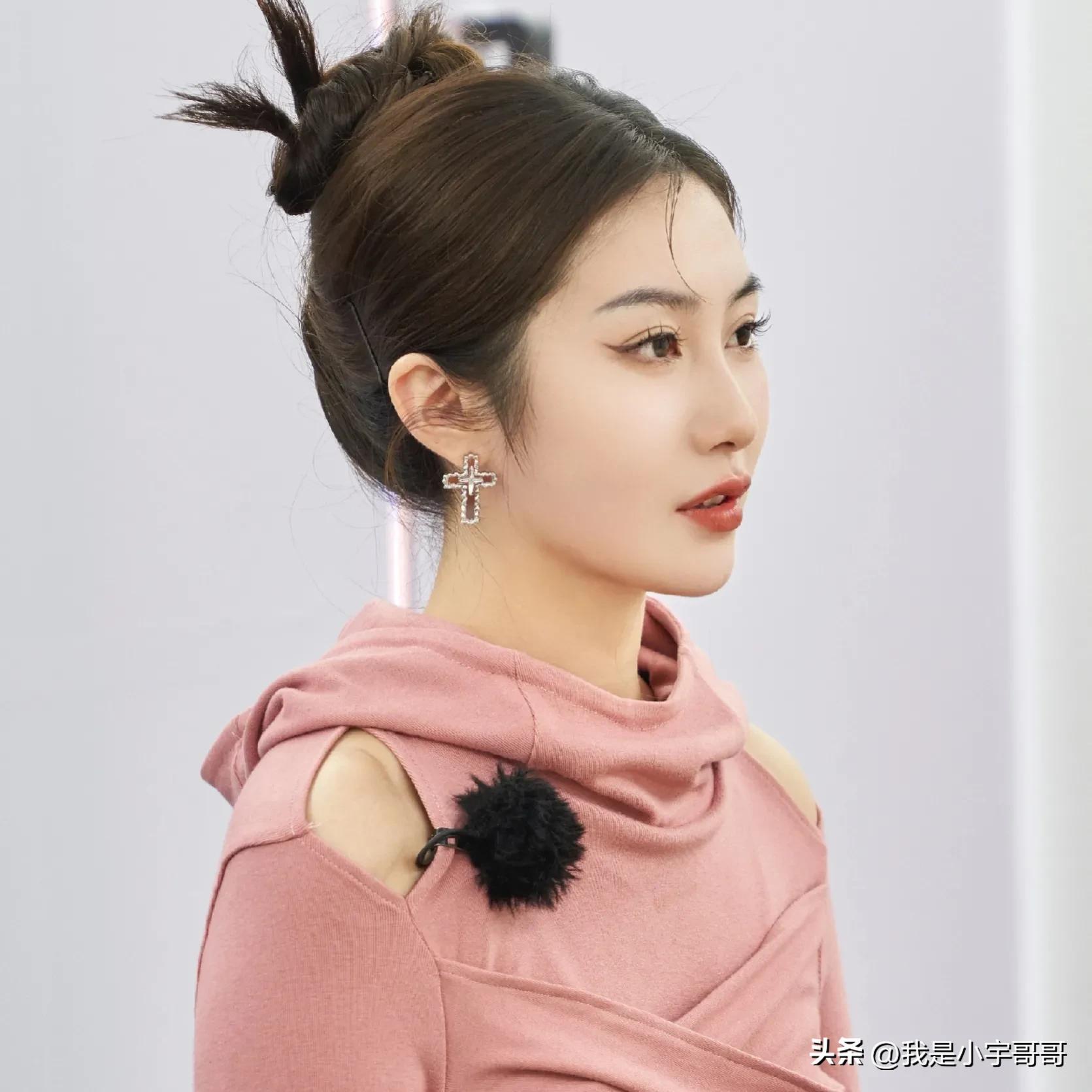 [Treasure Beauty Makeup Artist] In this personal breakout competition ...