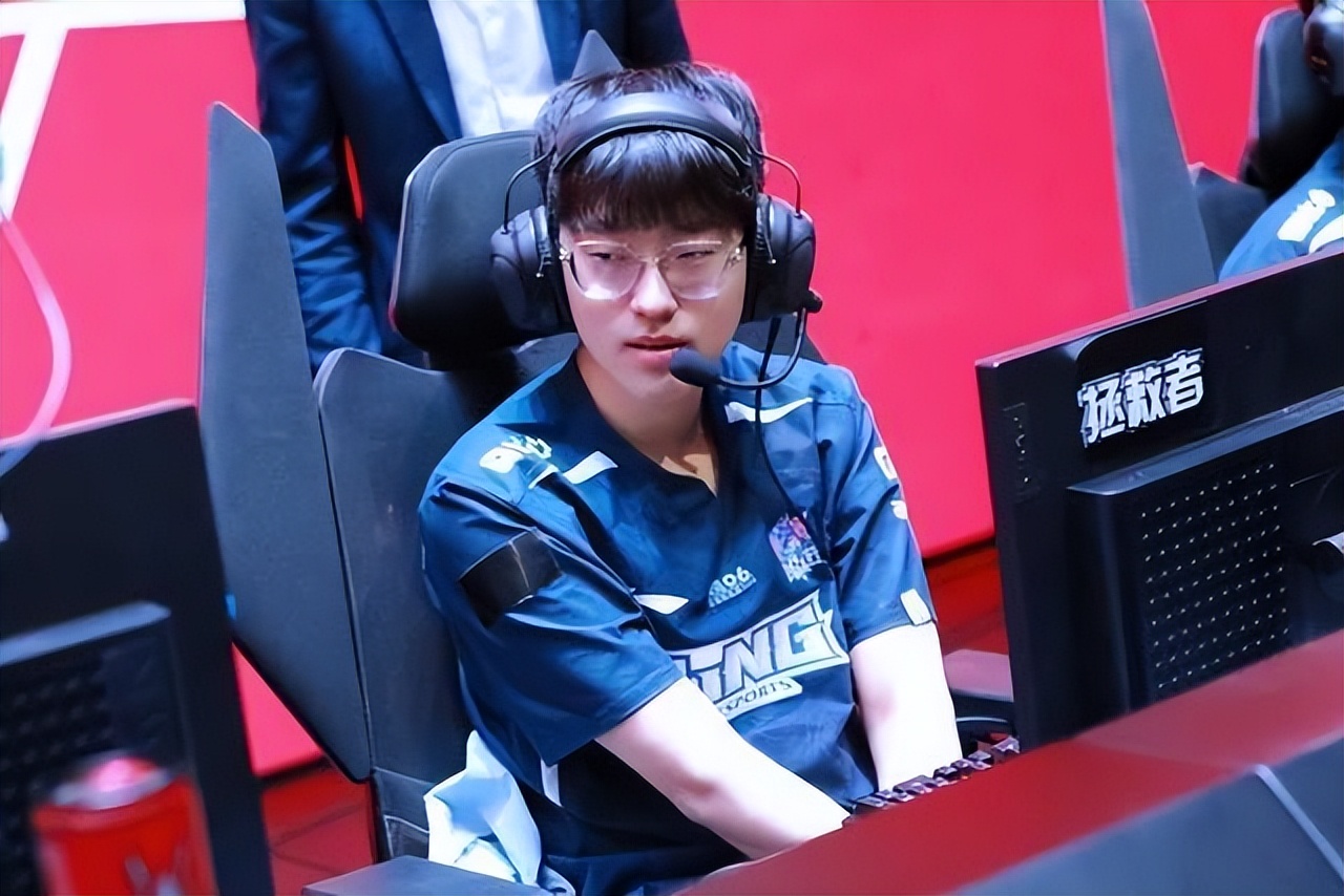 Jungle affinity rate of strong LPL teams, Jiejie and Tian are shopping? - iNEWS