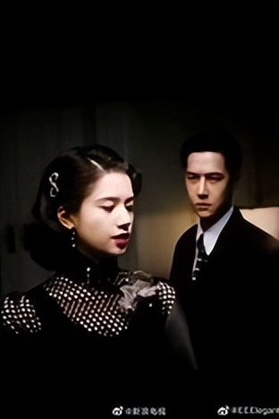 Mr. Ye, played by Wang Yibo in the movie "Hidden Blade" - both good and ...