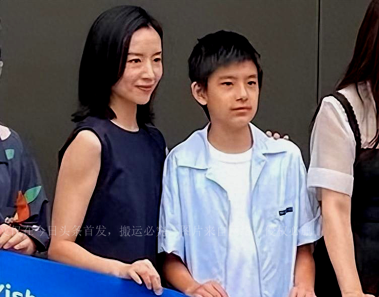 Dong Jie, Dong Xuan, Guan Yue and Tan Zhuo showed up with their babies ...
