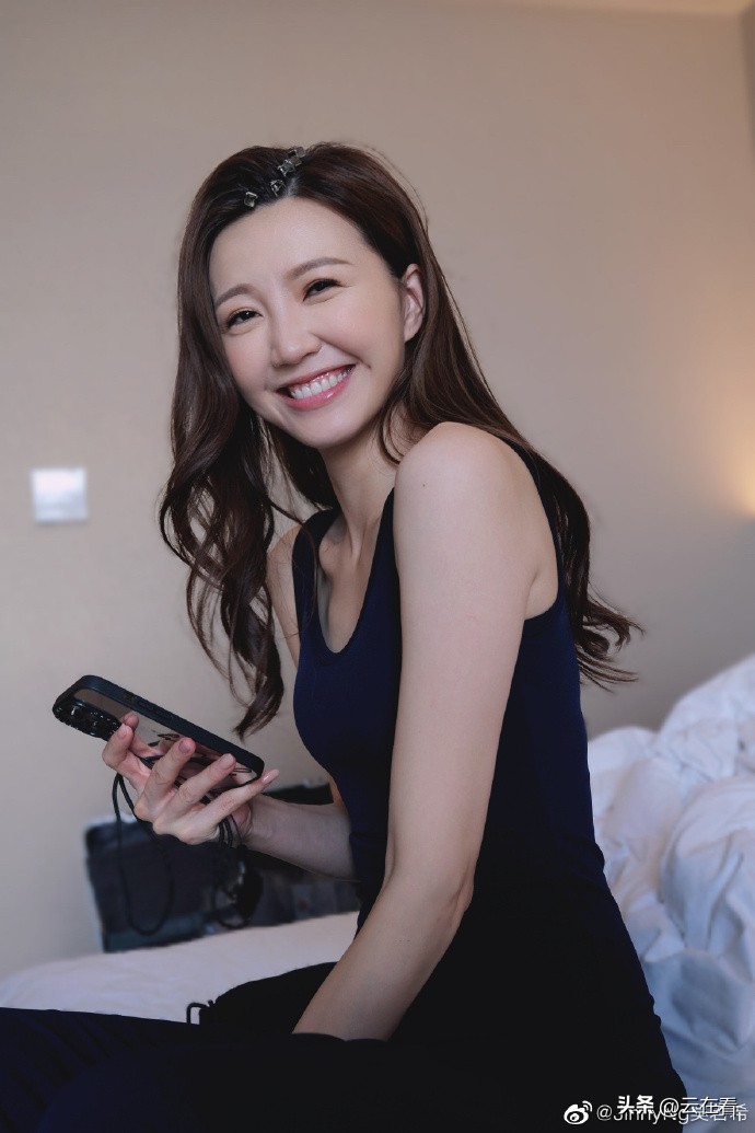 Hong Kong beauty singer Ruoxi is so beautiful - iMedia